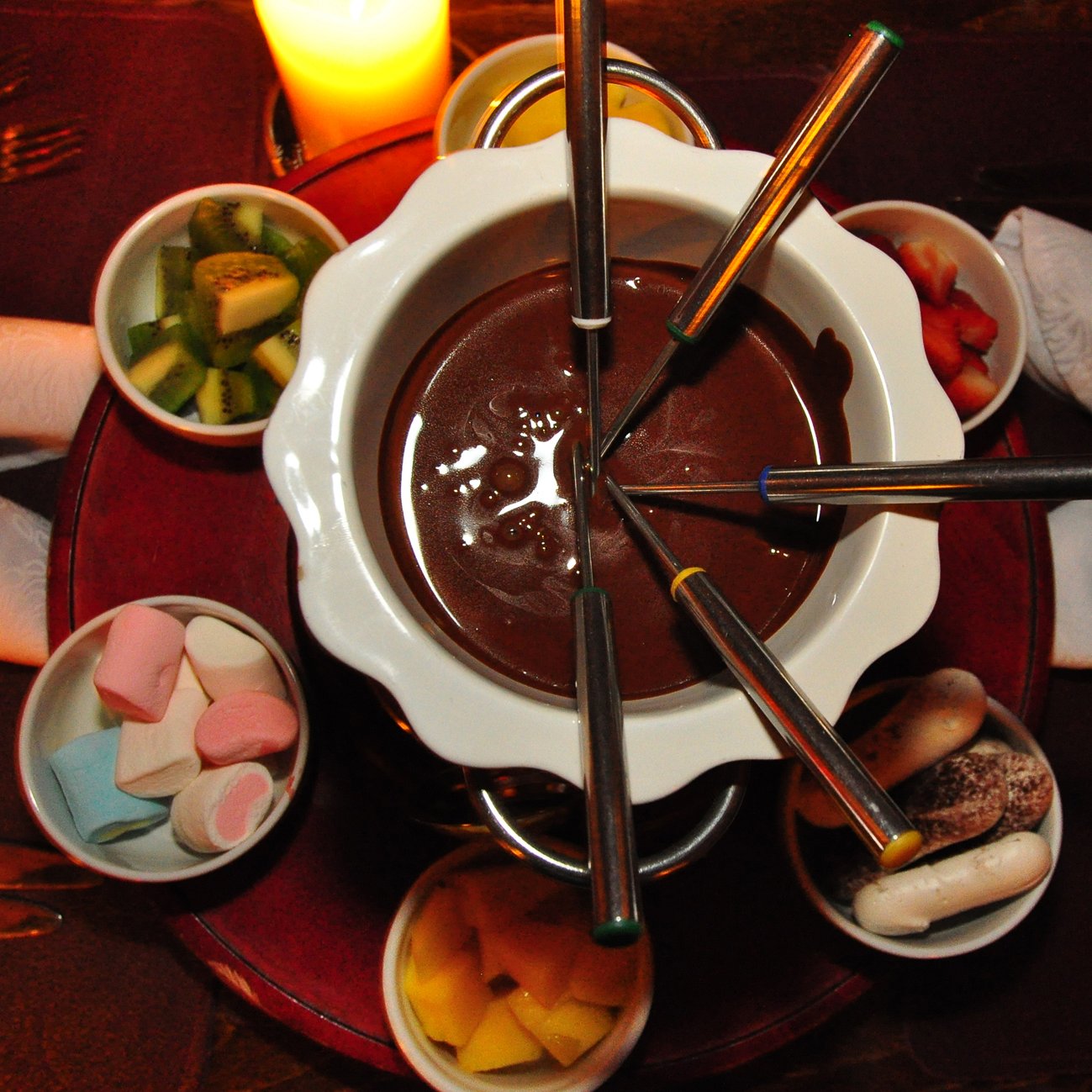 Fondue Night at Starlight Lounge « Lebtivity