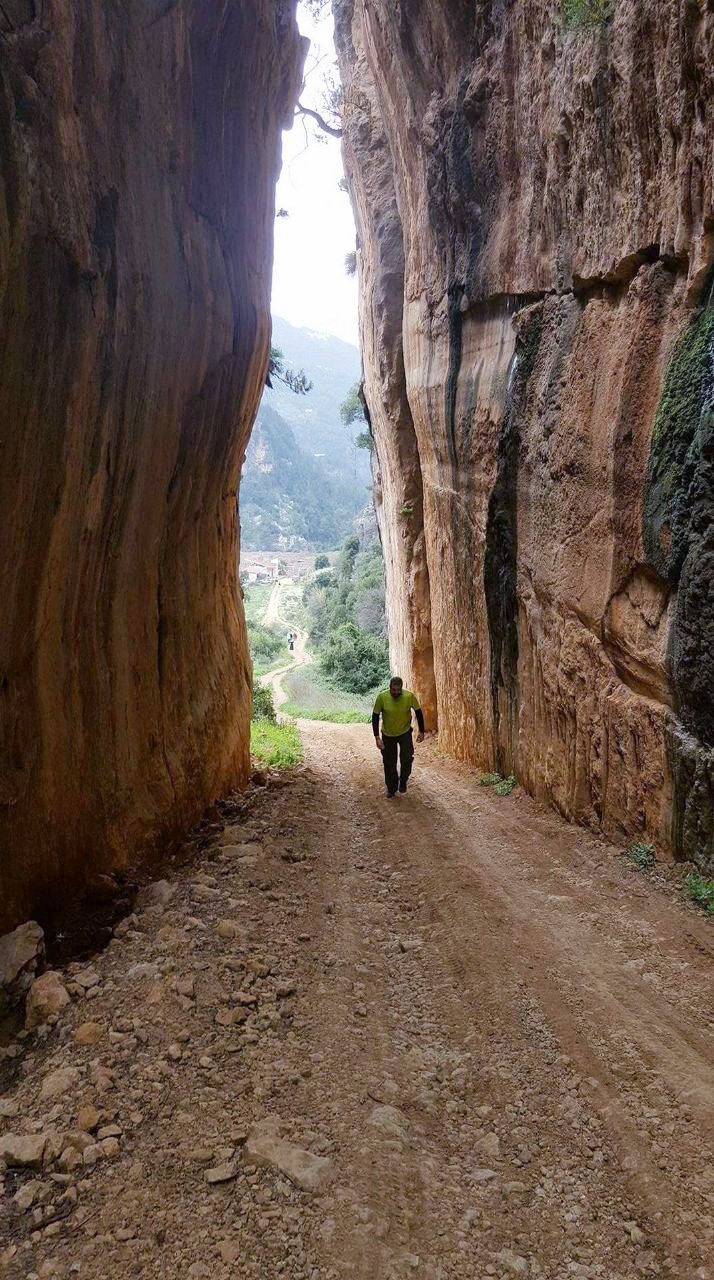 Kfarmatta - A Walk Between Cliffs with YOLO « Lebtivity