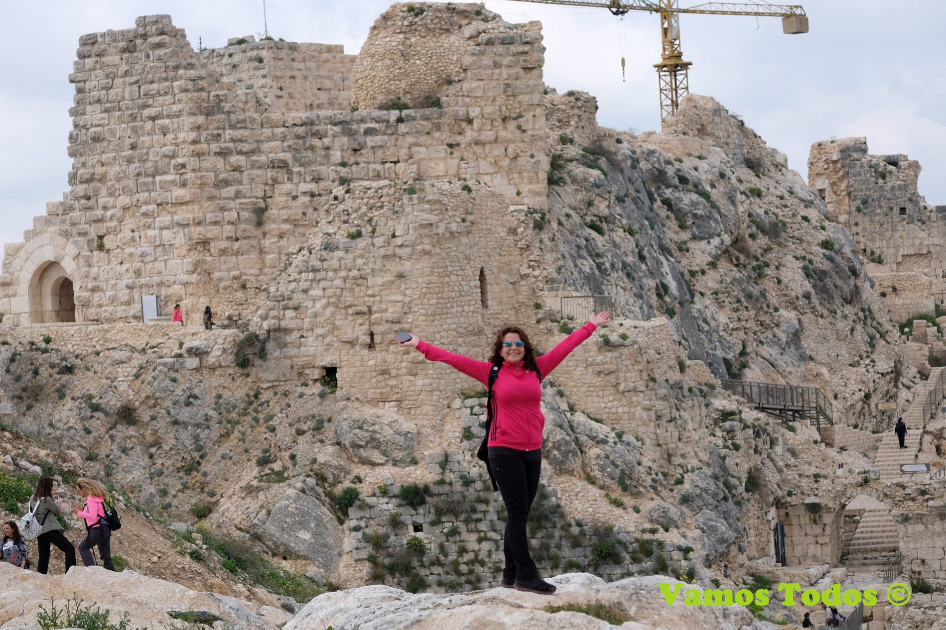 Arnoun Beaufort Castle Hike with Vamos Todos « Lebtivity