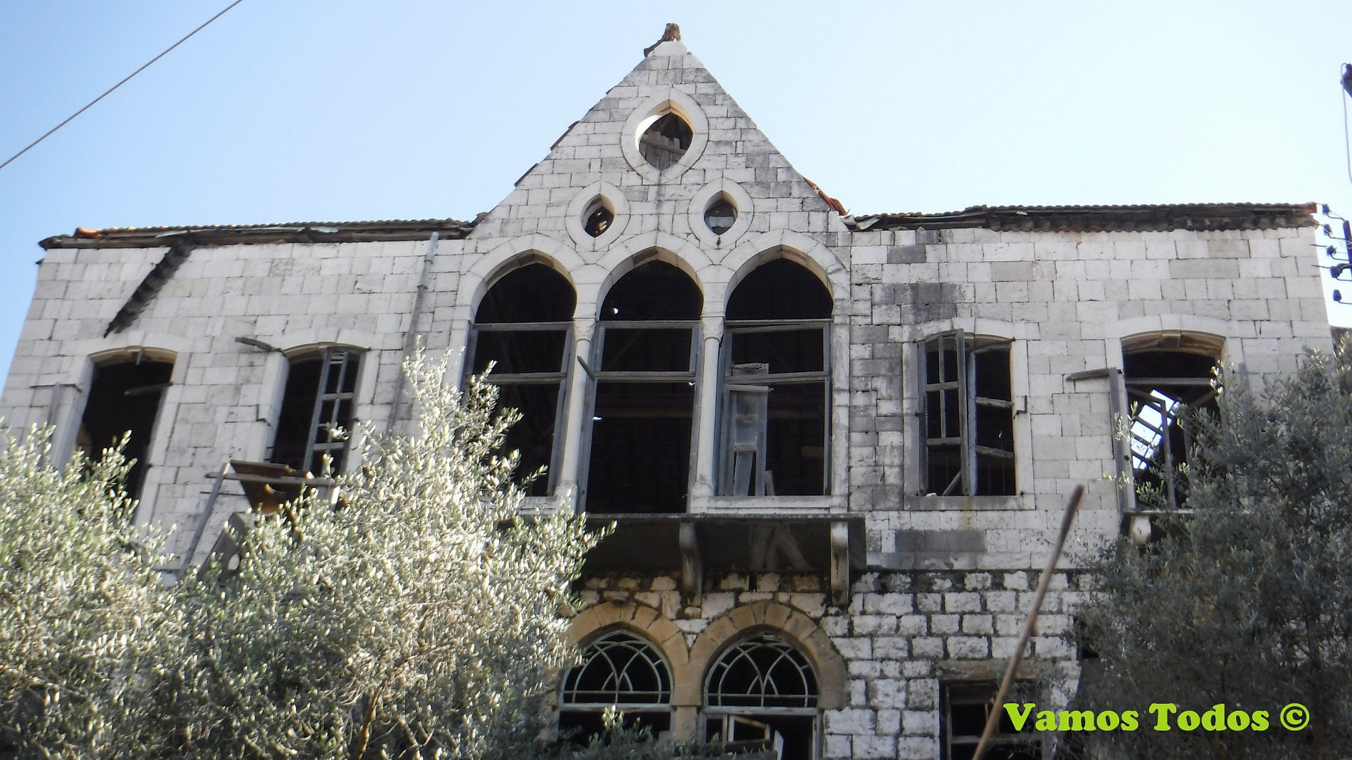 Beit Chabab Hike with Vamos Todos « Lebtivity